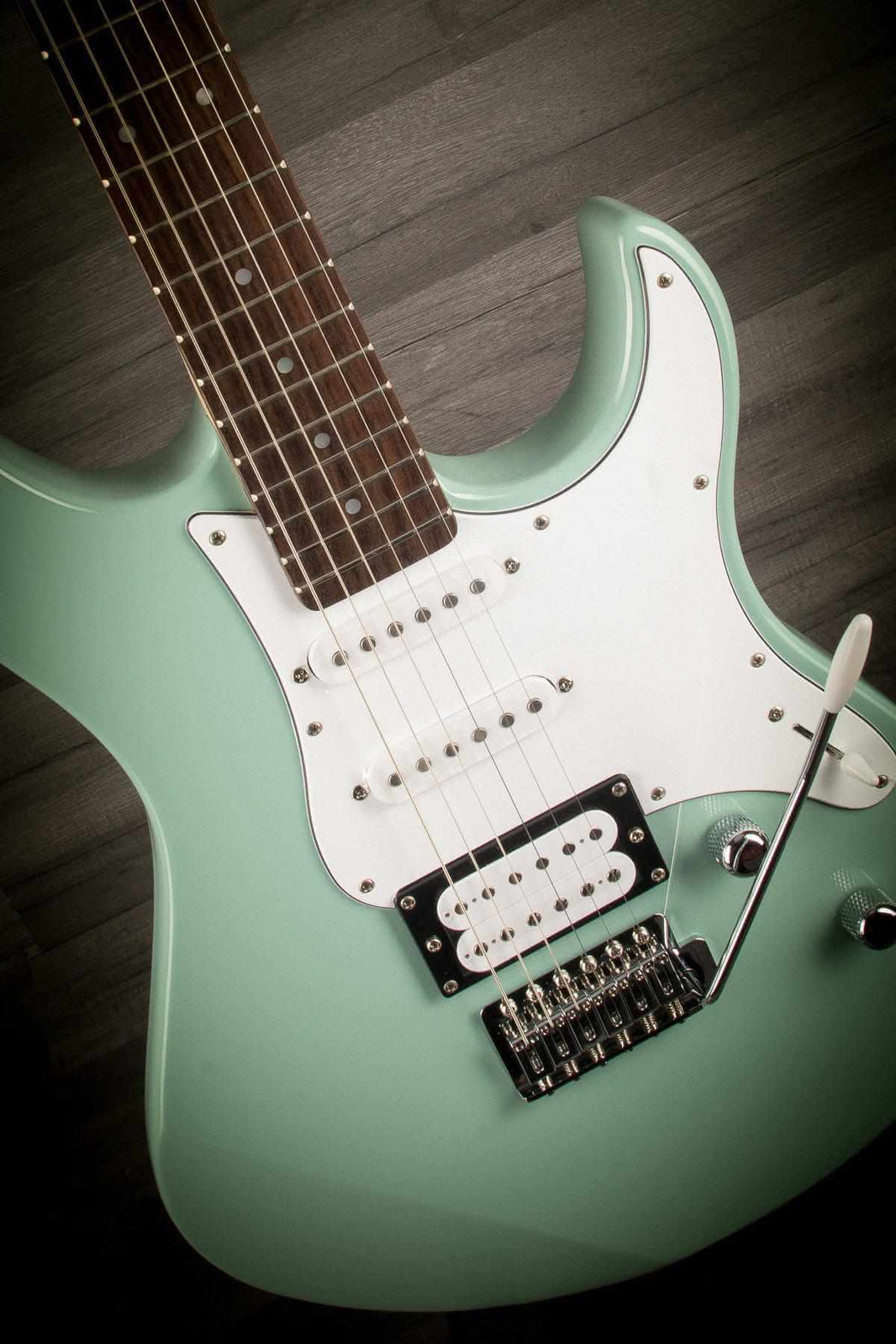 Yamaha Pacifica 112V Electric Guitar - Sonic Blue